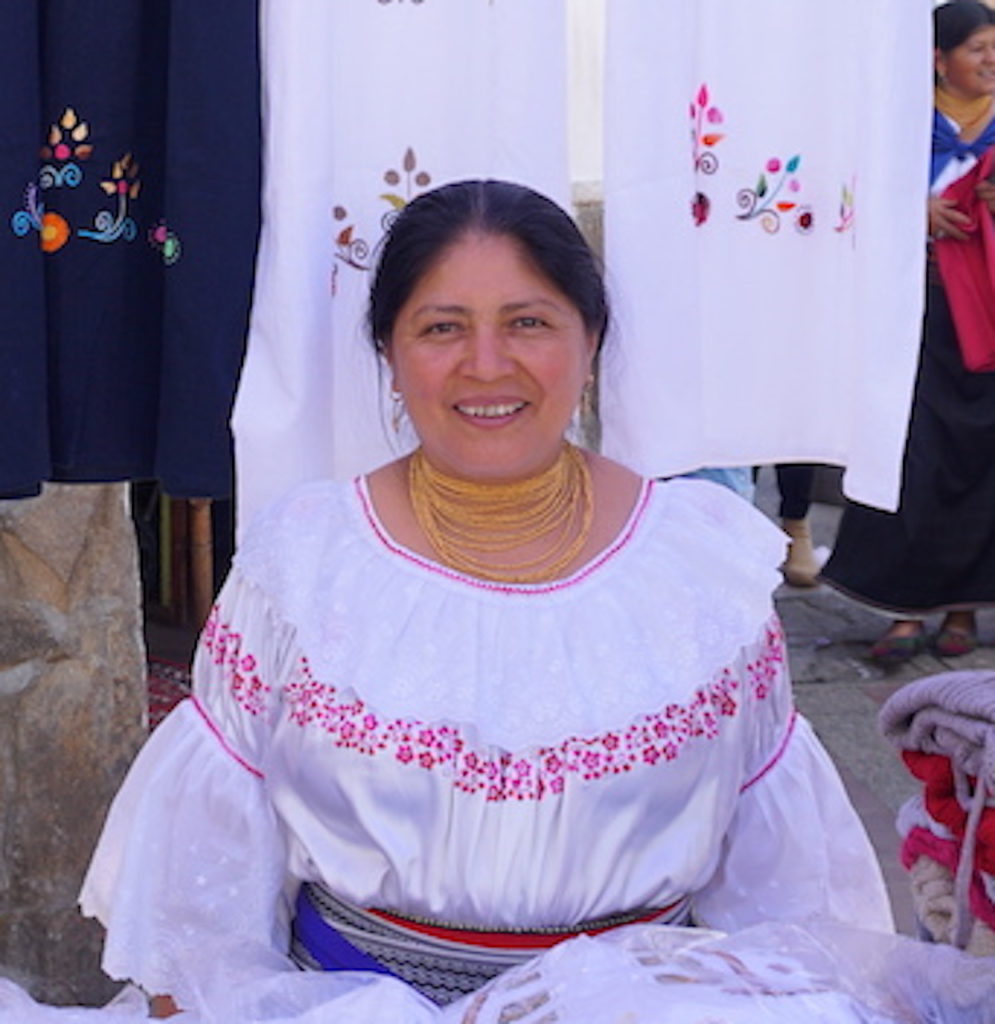 Indigenous Women Artisans in Latin America – Ecuador – Oral History in ...